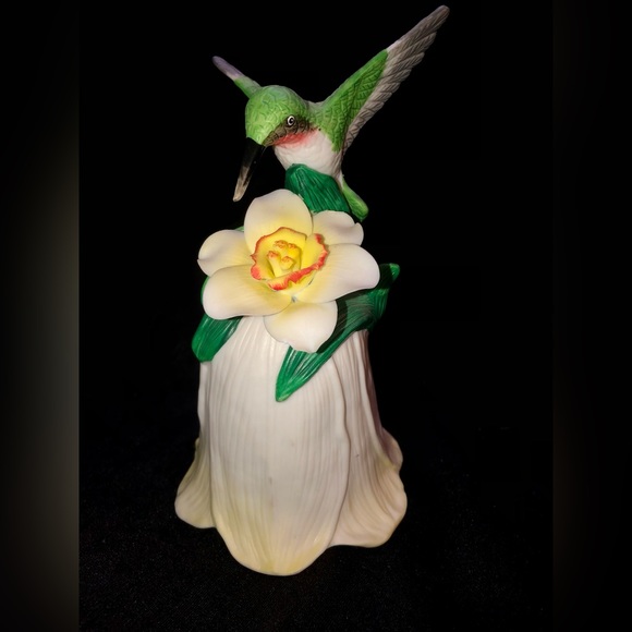 Avon | Accents | Vintage Fine Porcelain W Yellow Flower Hummingbird ...